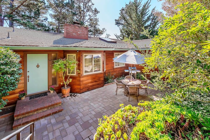 3596 Forest Hideaway ~ Distant Ocean Views - Monterey, CA