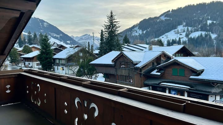 Super Luxuriöses Duplex Penthouse Im Zentrum Von Gstaad - Zweisimmen