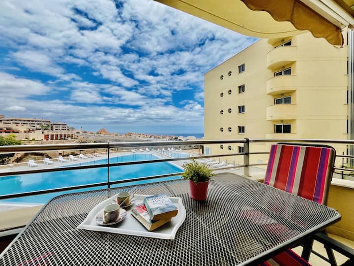 Poolside Paradise - Adeje