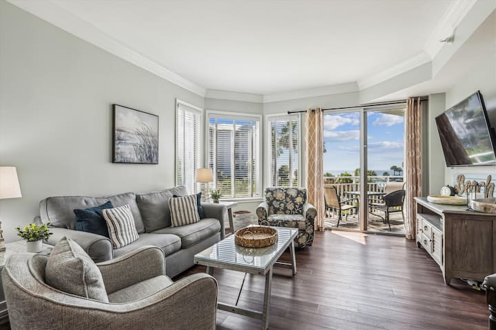 2nd Floor Villa Steps To The Beach And Coligny - Tybee Island, GA