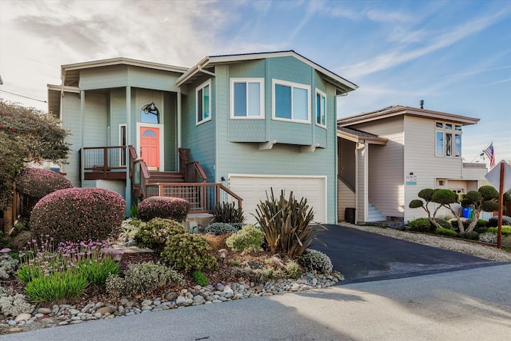 A Step Away: 3  Br, 2  Ba House In Cambria, Sleeps 6 - Cambria, CA