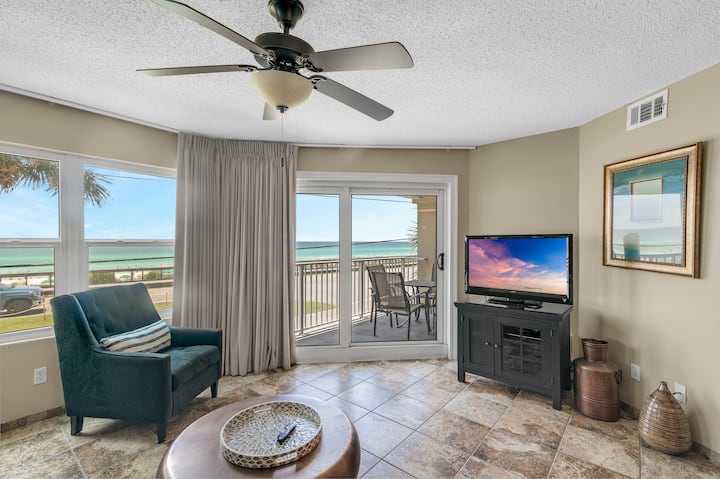 2201 ~ Ocean Views From Balcony & Steps To Sand - Miramar Beach, FL
