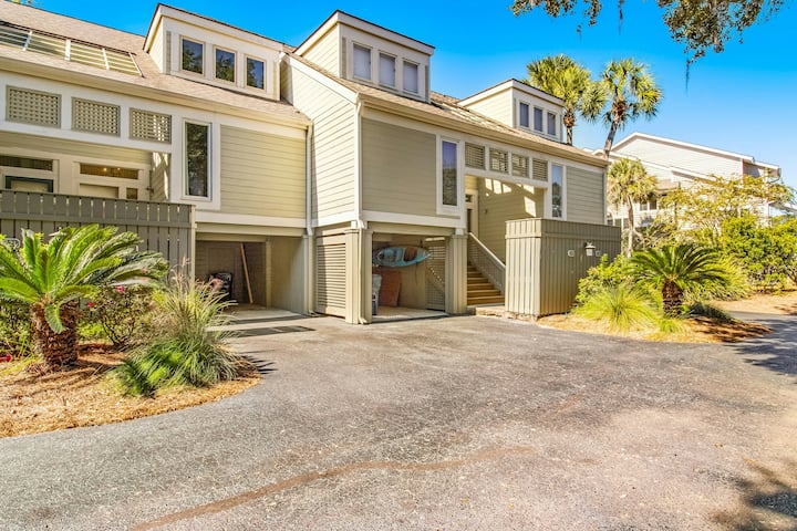 2br Waterview 1st-floor | Deck | Pool - Seabrook Island, SC