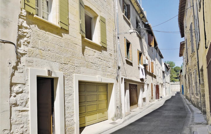 Lovely Home In Beaucaire With Wifi - Beaucaire
