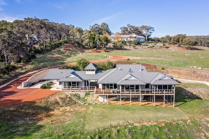 Valley Views—elevated Hilltop Escape Near Beaches - Yallingup