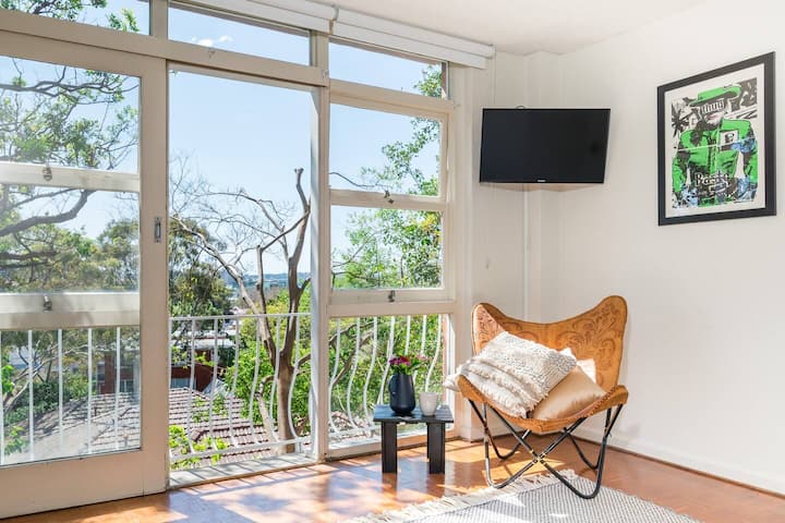 Leafy Paddington Studio With Harbour Views - Surry Hills