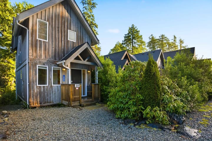 Forest & Sea Views | Jetted Tub | Walk To Beaches - Ucluelet