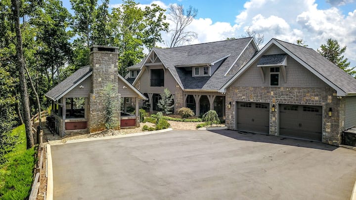 Luxury Lodge With Views, Wi-fi, Pavilion & Hot Tub - Townsend, TN