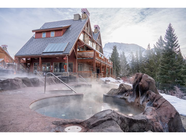 Mountain Getaway | Great Location/hot Pools Access - 班夫