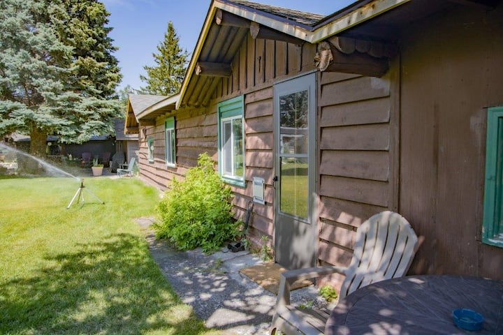 Brown Bear Lodge - Red Lodge, MT