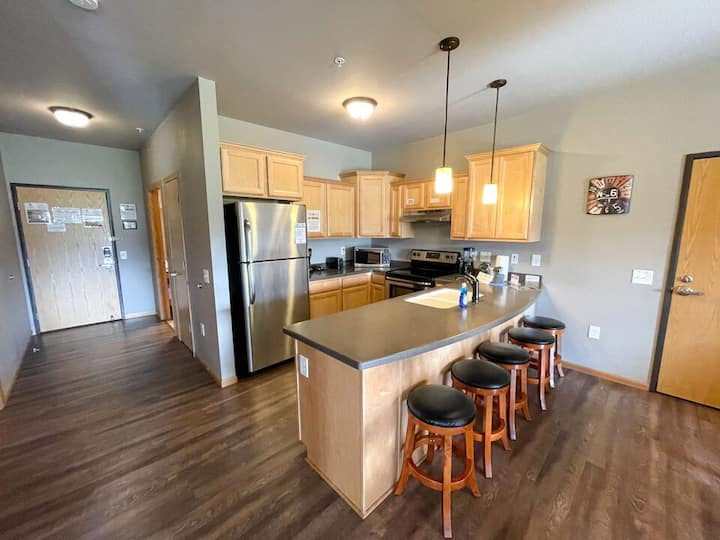 Two Bedroom Condo @ Spring Brook Resort - Lake Delton, WI