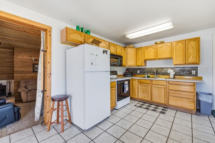 Pc Beach Cottage- Affordable Cabin Quick To Beach - Pacific City Beach, OR