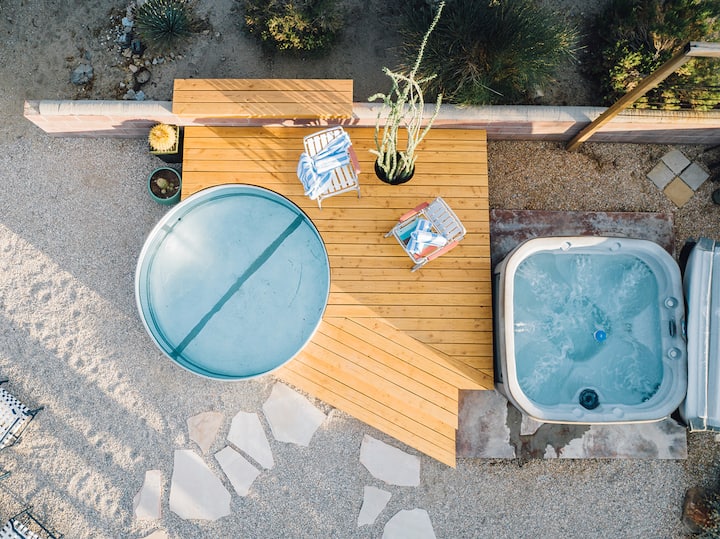 Roadrunner House | 5 Min Town/park | Soak Tub+spa - Joshua Tree, CA