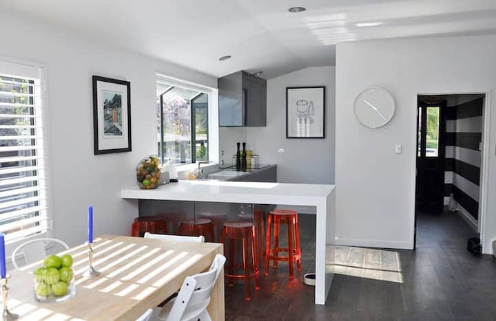 Downtown And Delightful - House Thirty-three - Wanaka