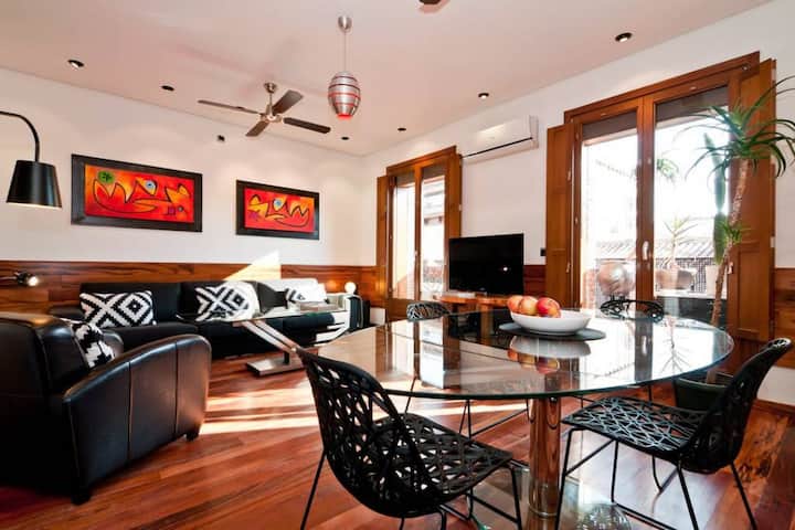 Tigerwood Apartment. Newly Renovated - Madrid