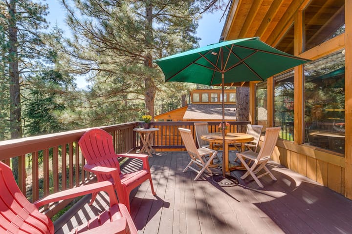 Family-friendly Truckee Cabin Near Ski Shuttle! - Lake Tahoe