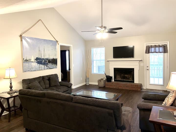 Encantador Creekside Hideaway Cerca De Opry Mills / Aeropuerto, A 10 Minutos Del Centro ... - Nashville