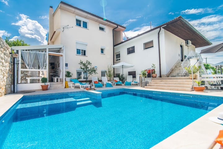 Suzy With Common Pool - Apartment More With Terrac - Klenovica
