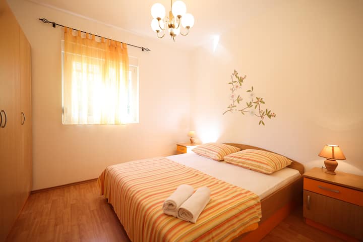 Two Bedroom Apartment With Balcony Bibinje, Zadar (A-14280-a) - Sukošan