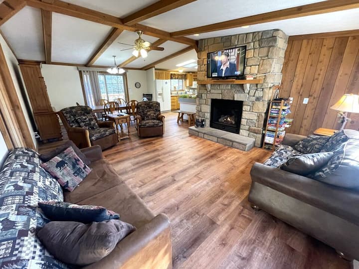 Tee House @ Spring Brook Resort - Wisconsin Dells, WI