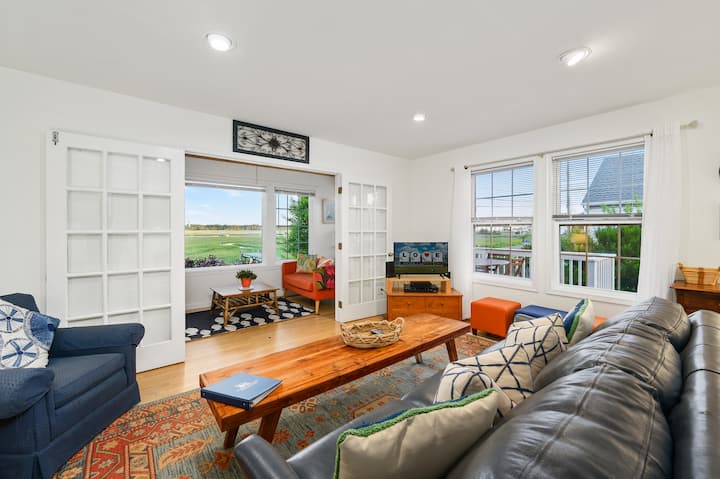 To The Lighthouse By Seaside Vacations & Sales - Chincoteague, VA