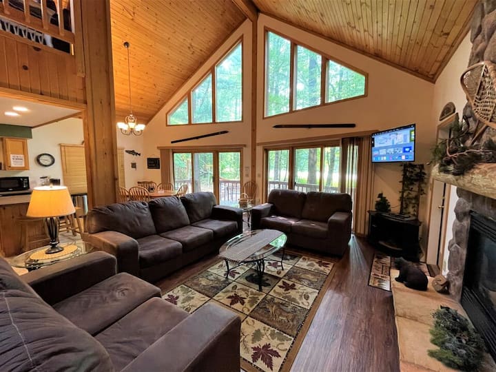 Bearclaw Cabin @ Spring Brook Resort - 위스콘신 델즈