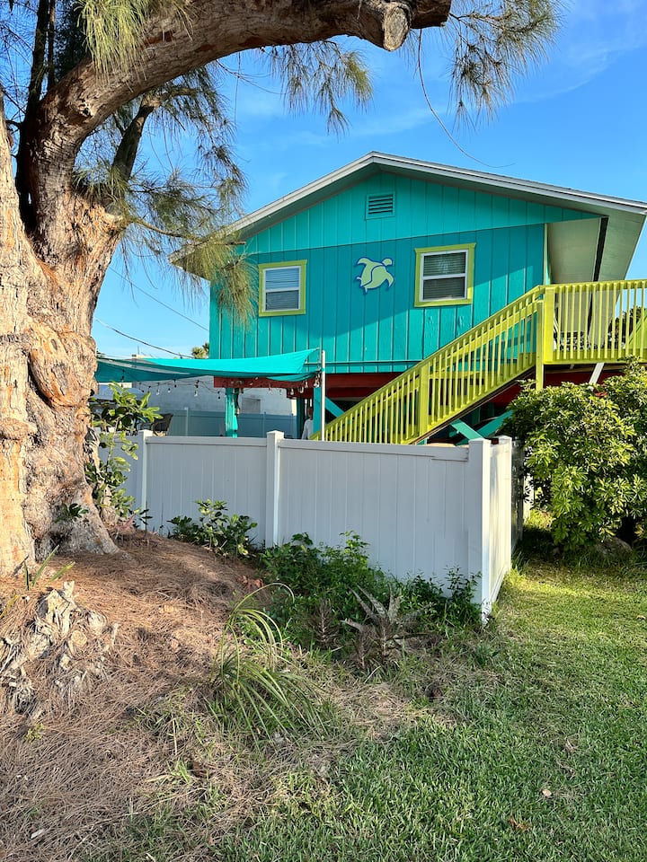 Ohana Gulfside - 250 Ft From The Beach Suite B - Bradenton Beach, FL