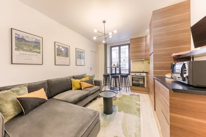 Sweett | Troyon - Three Bedroom Apartment, Sleeps 6 - Paris