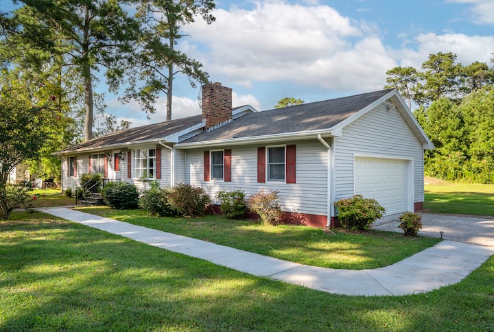Happy Pines By Seaside Vacations & Sales - Chincoteague, VA