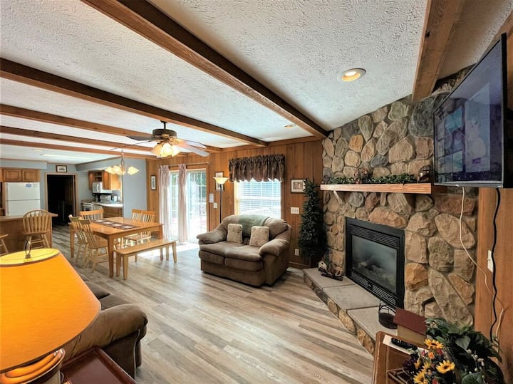 Our Place To Chill @ Spring Brook Resort - Wisconsin Dells, WI
