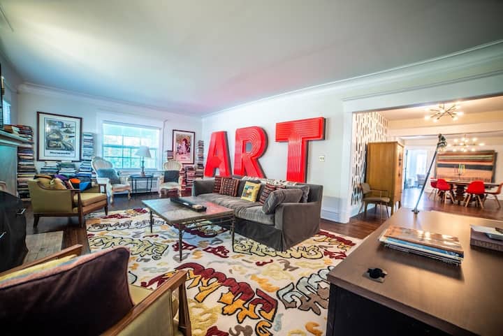 Art House Near Westport, Plaza, & Downtown - Kansas City, MO