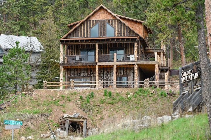 Gilded Mountain Outpost - South Dakota