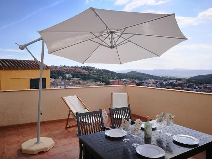 2 Bedroom Apartment Close To The Center Of Begur. Terrace And Panoramic Sea Views (Ref:h41) - Palafrugell