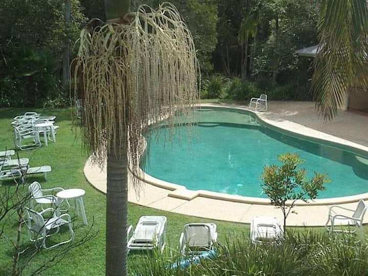 Treetops Lakeside 3 Bedroom Apartment - Byron Bay