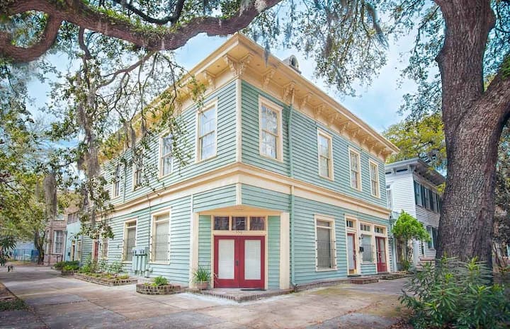 Former General Store On Liberty By Lucky Savannah - Savannah, GA