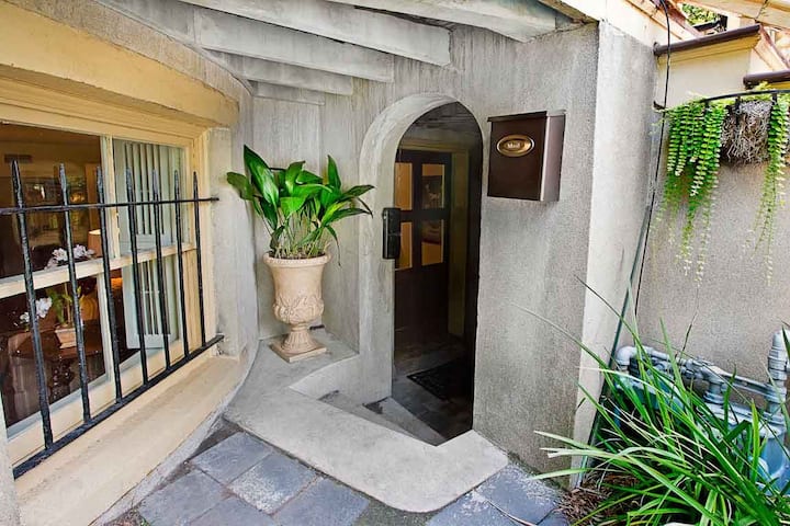 Garden Level Home 2 Short Blocks To Forsyth Park By Lucky Savannah - Savannah