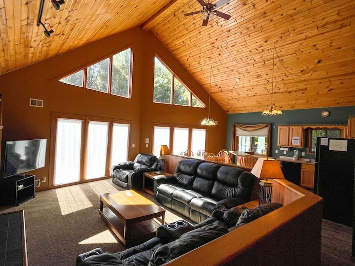 Northwoods Chalet @ Spring Brook Resort - Wisconsin Dells, WI