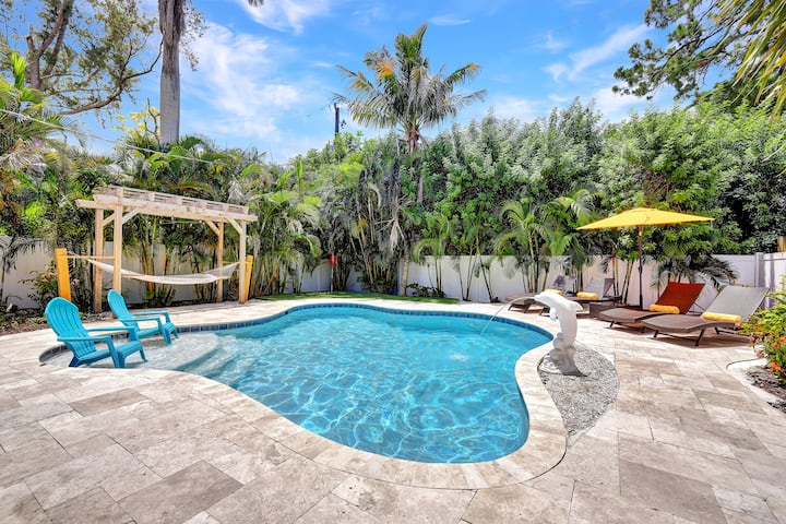 The Beach House | Pool | Putting Green - Naples, FL