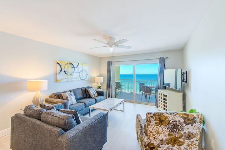 Direct Beach View! 3/3, Pool & Hot Tub - 505 - Redington Shores, FL