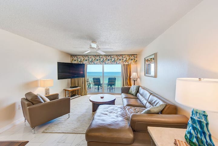 Penthouse View, Beachfront, Sleeps 10: 604 - Madeira Beach, FL