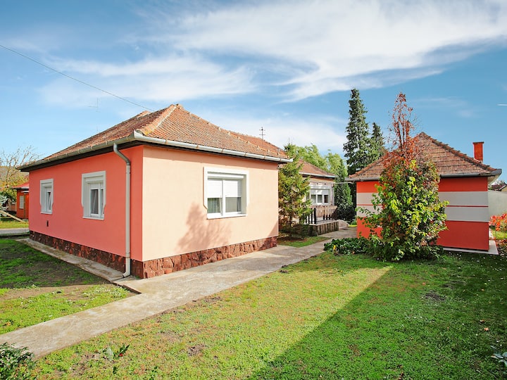 Apricot By Interhome - Balatonfenyves