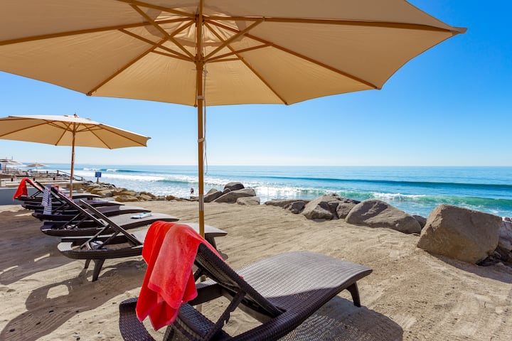Private Oceanfront Home With Spa. P1643-0 - Oceanside, CA
