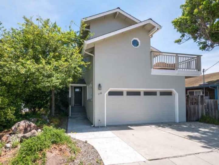 Boardwalk Beach House - Santa Cruz, CA