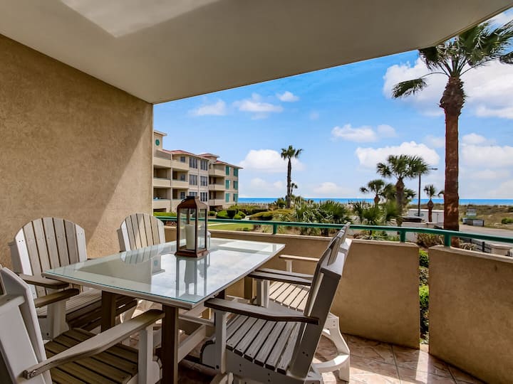 Ocean View Condo W/ Pool & Beach Access - Tybee Island, GA