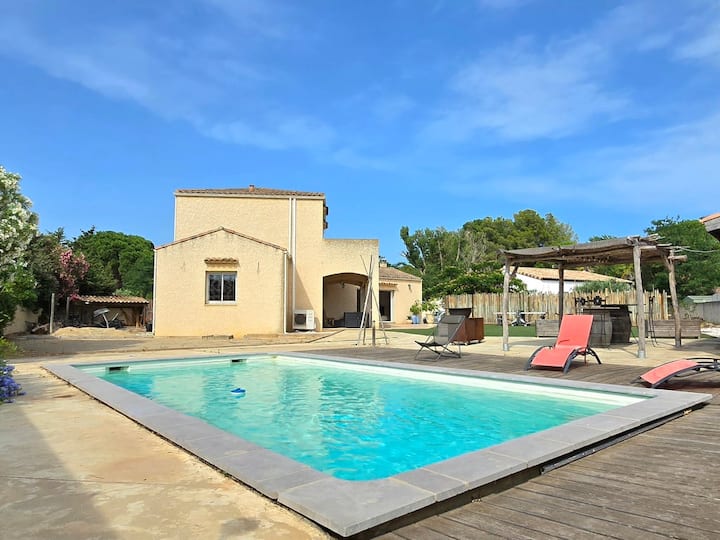 Belle Villa, Piscine, Jardin Et Plage à 5 Minutes. - Agde