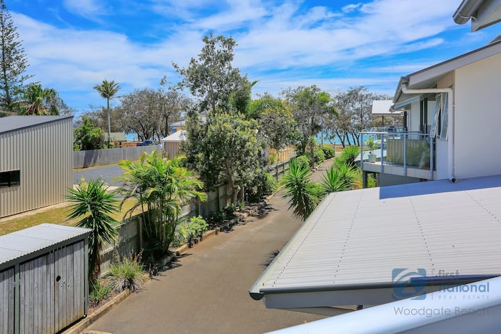 Ocean Front Holidaying At Its Best - Woodgate