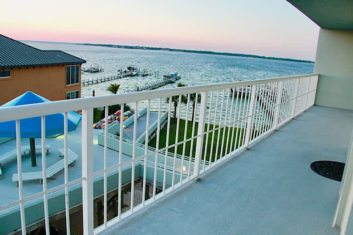 Relaxing And Comfortable 3rd Floor Condo-tt3b - Pensacola Beach, FL