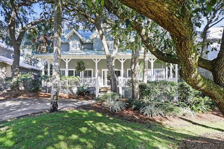 Kiawah Family Retreat- Walk To Beach & Pool Access - Kiawah Island, SC