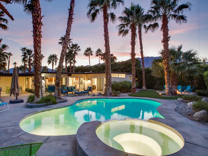 Under The Palms - Resort-style Pool Yard! - Palm Springs, CA