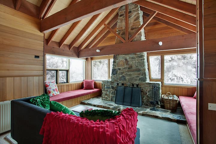 Snowgoose At Dinner Plain - Dinner Plain